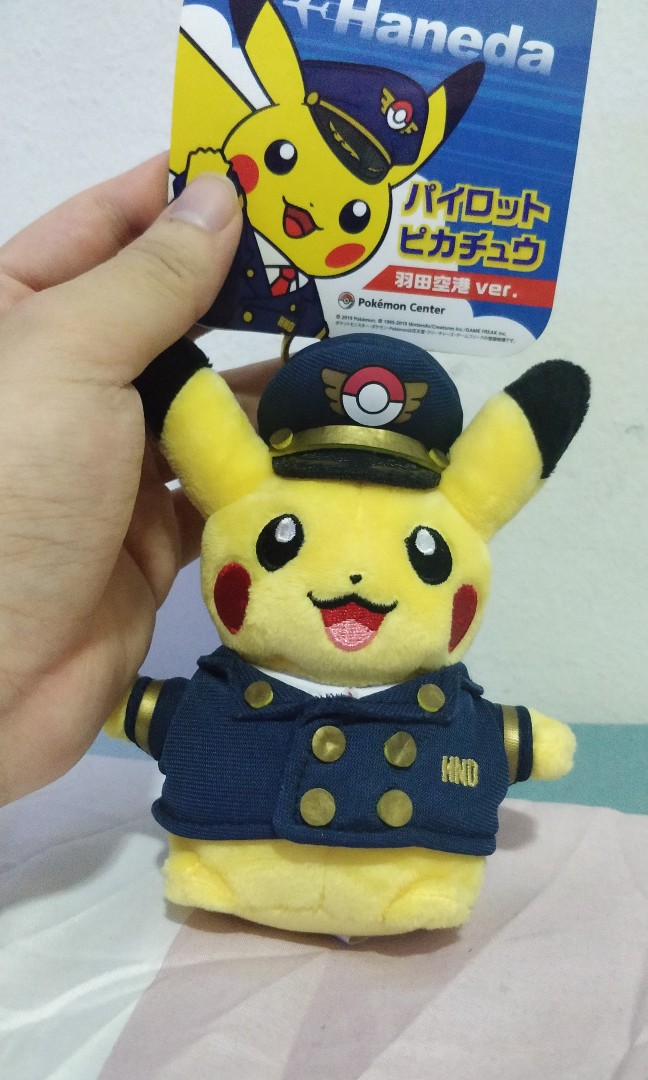 Pilot Pikachu (Haneda Airport Edition), Hobbies & Toys, Toys & Games on ...