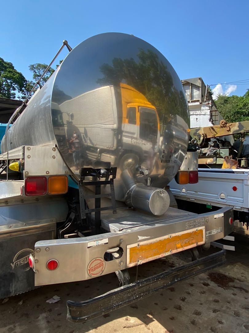 Stainless steel tanker truck for sale 12kl Isuzu, Special Vehicles ...