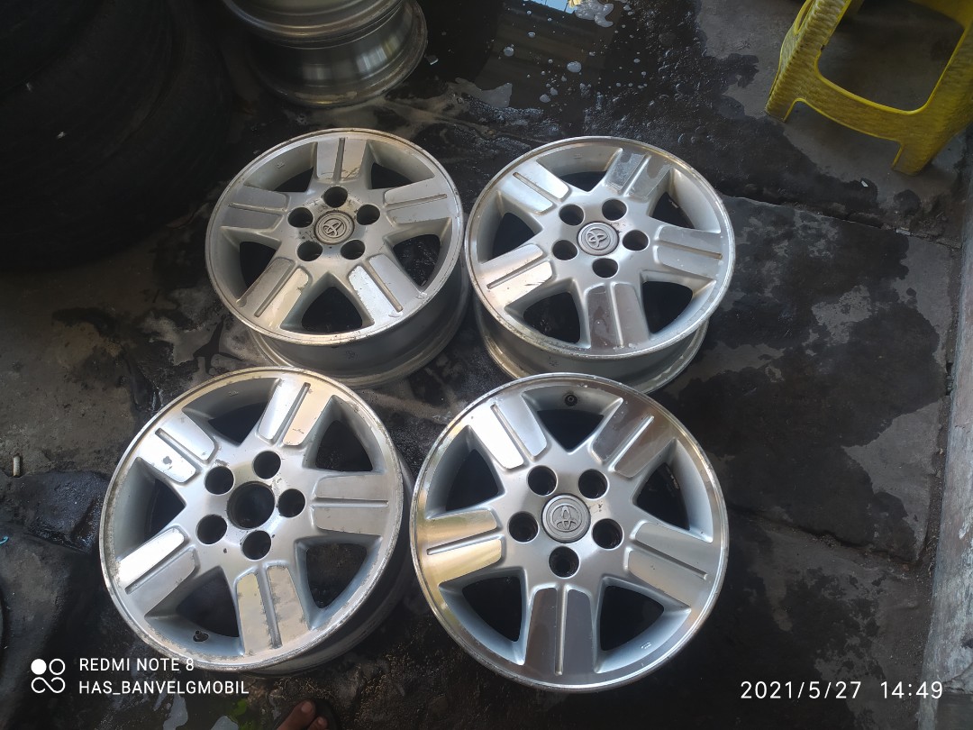 Velg oem original Toyota Kijang Innova G, Aksesoris Mobil di Carousell