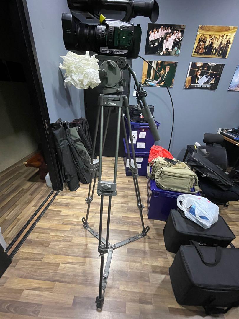 02 x Panasonic AG-UX90 4K UX Series Professional Camcorder, Photography ...