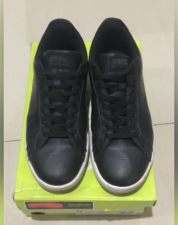 Adidas neo black, Fesyen Pria, Sepatu , Sneakers di Carousell