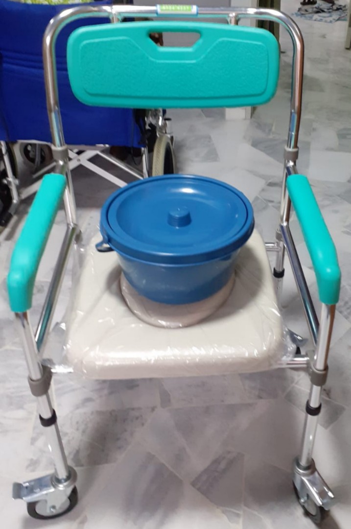 BION Commode w Wheels 103, Health & Nutrition, Medical Supplies & Tools ...