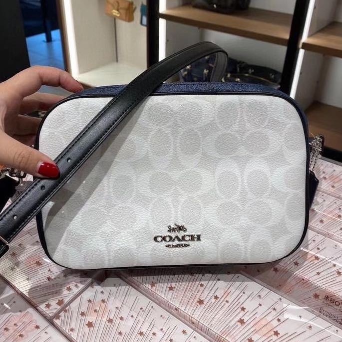 Coach Signature Camera Bag, Women's Fashion, Bags & Wallets, Cross-body ...