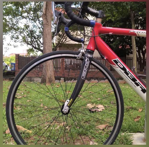 Diamondback Racing Carbon Road Bike with Shimano 105 Groupset, Sports ...