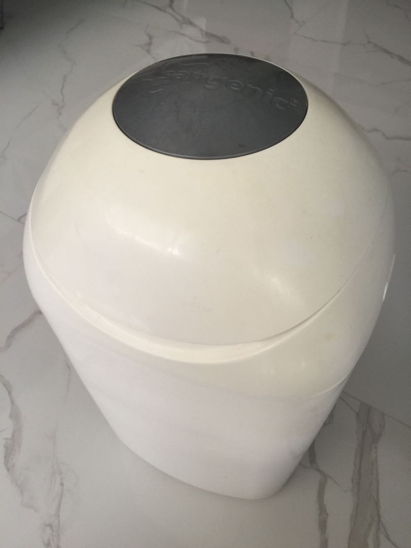 Diaper Disposal Bin (with 1 refill), Babies & Kids, Bathing & Changing ...