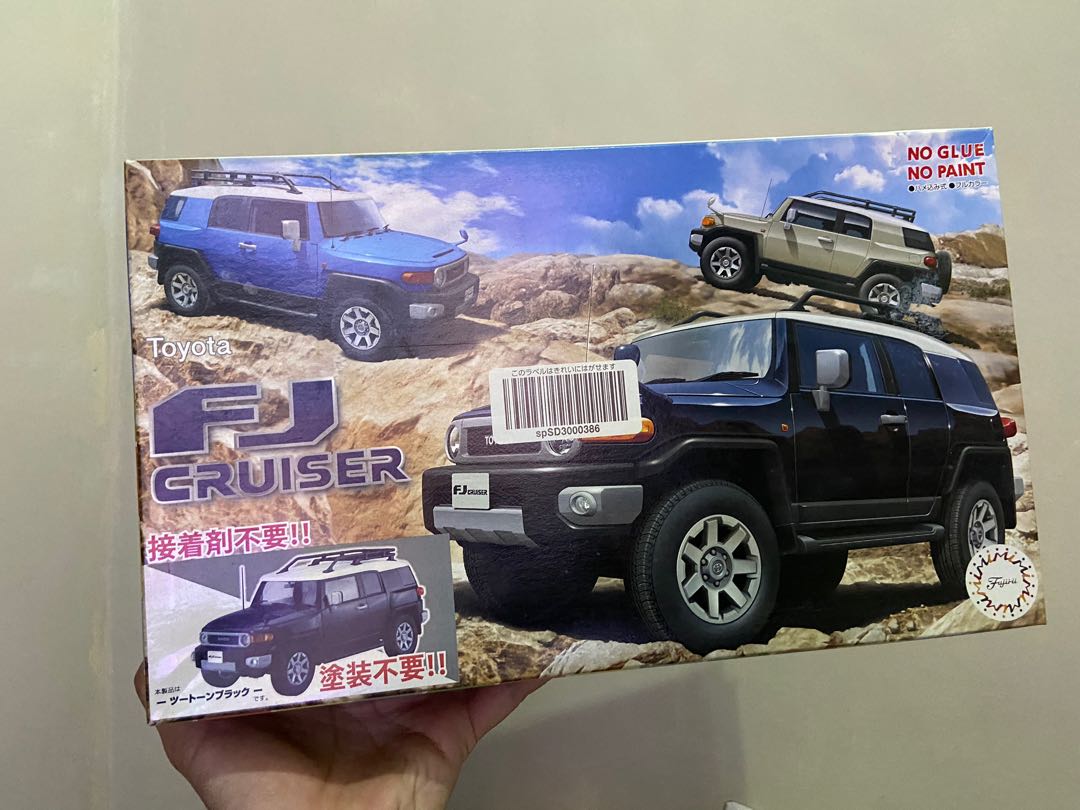 Fujimi 1/24 FJ Cruiser Model Kit, Hobbies & Toys, Toys & Games on Carousell