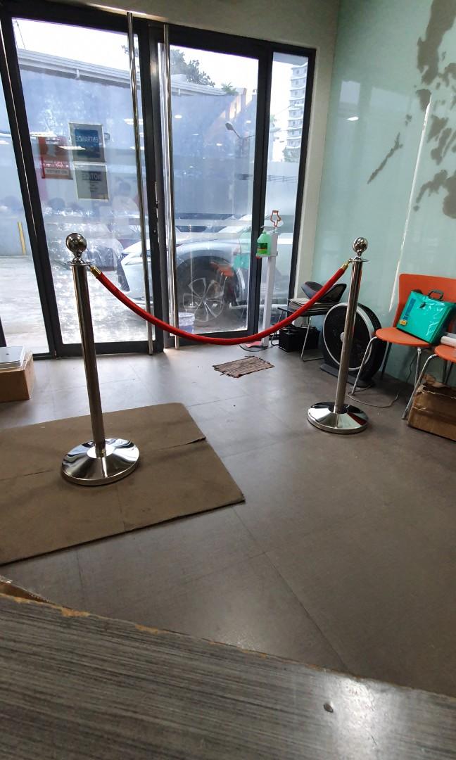 Gold stanchion post red velvet rope hotel barrier queue rope, Furniture ...