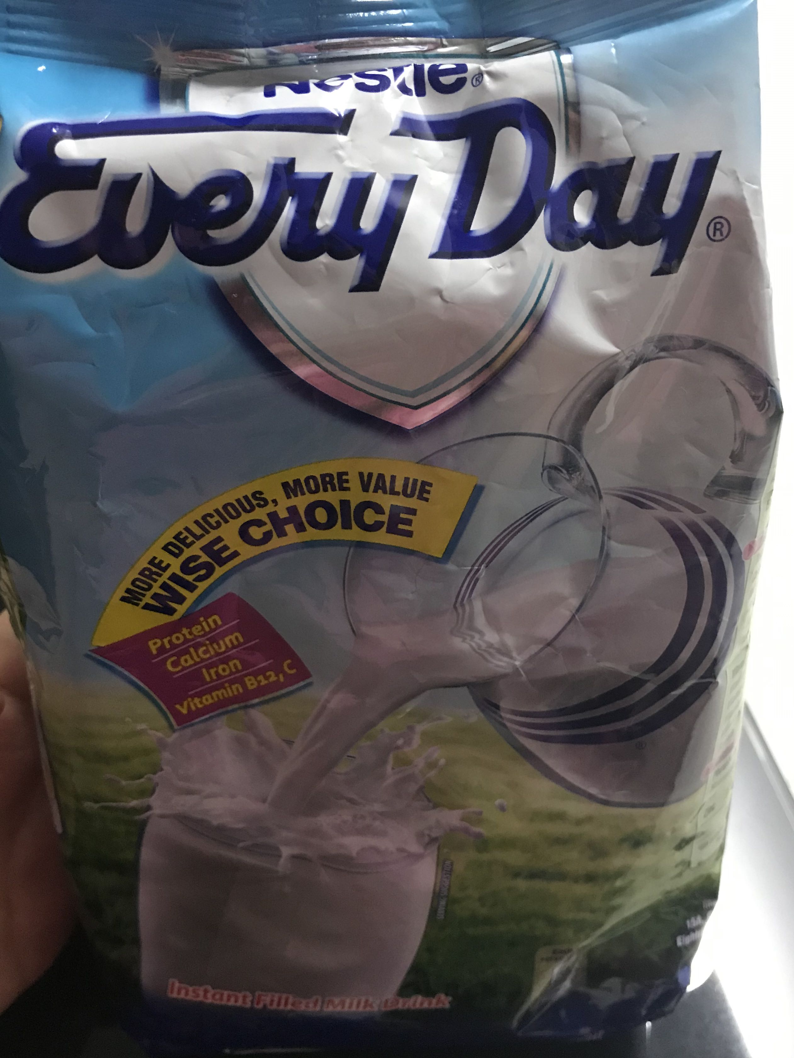 Nestle Everyday Instant Filled Milk Powder 600g, Food & Drinks, Other ...