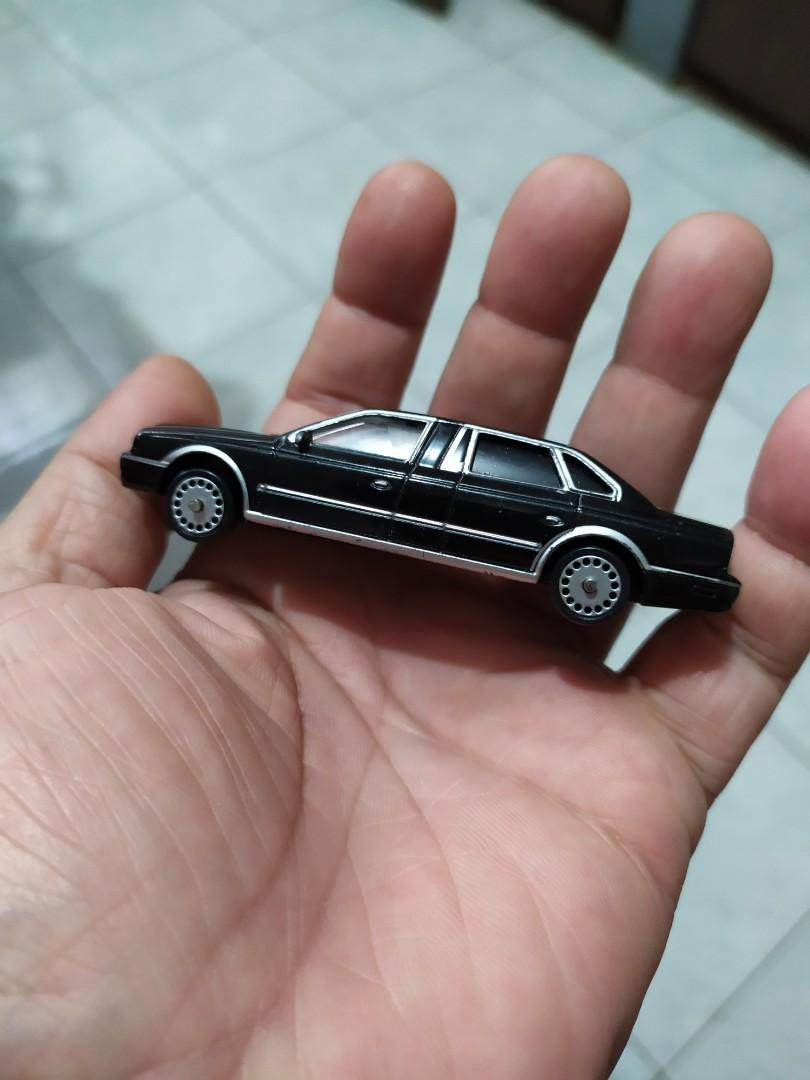 Nissan president limousine minicar diecast japan, Hobbies & Toys, Toys ...