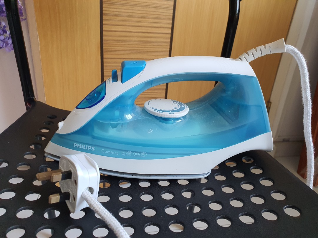 Philips Comfort iron, TV & Home Appliances, Irons & Steamers on Carousell