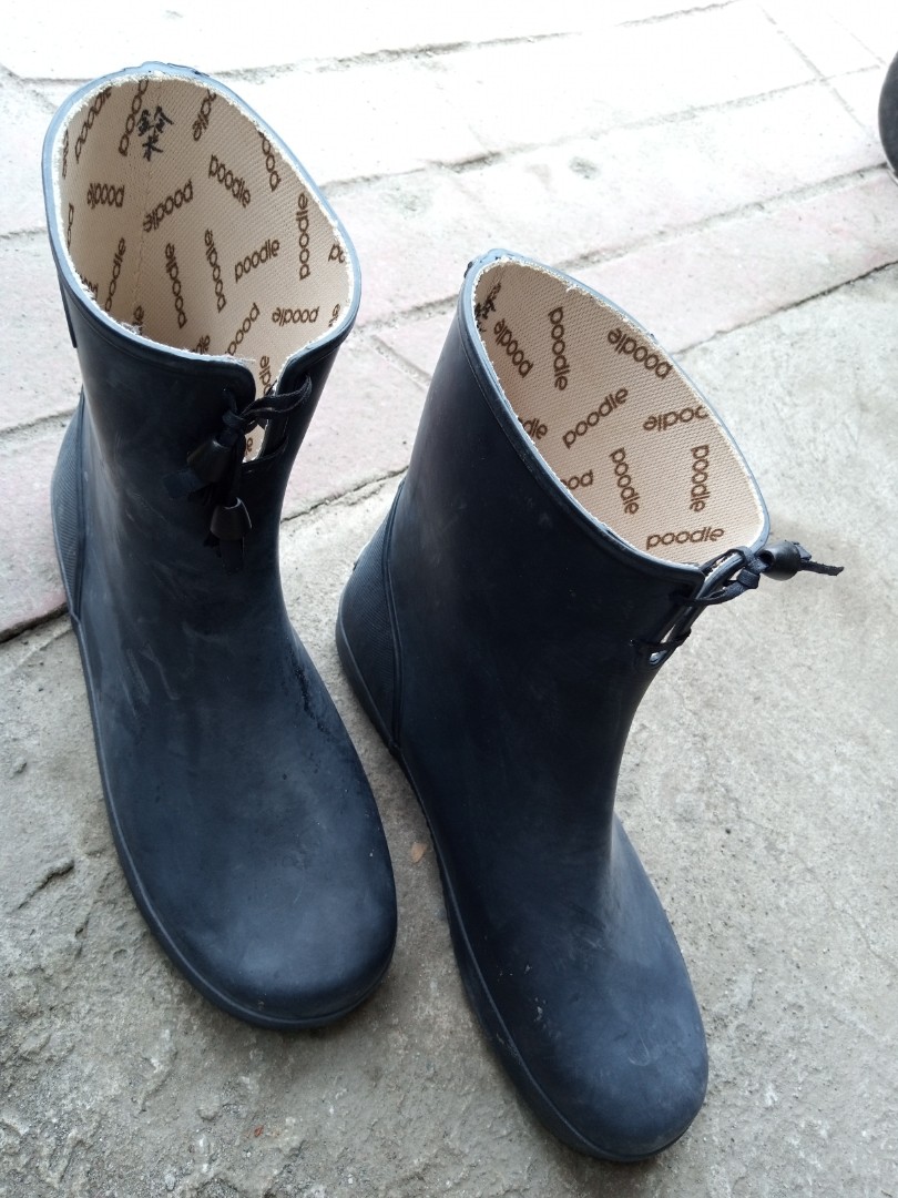 Poodle boots, Women's Fashion, Footwear, Boots on Carousell