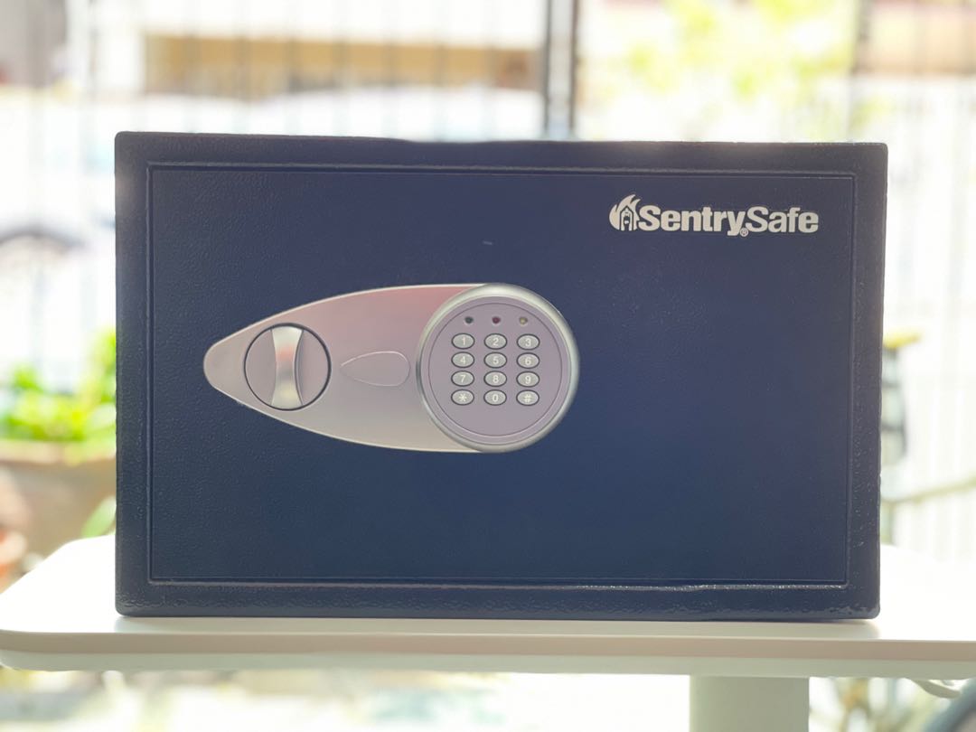SentrySafe X125, Furniture & Home Living, Furniture, Other Home ...