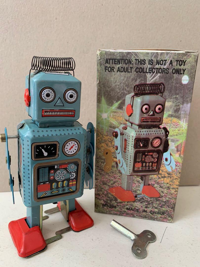 Vintage Robot-Wind up toy, Hobbies & Toys, Toys & Games on Carousell