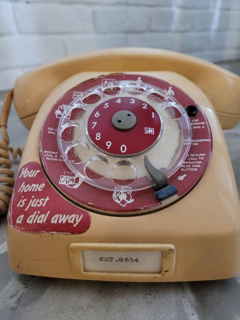 Vintage collectible rotary phone, Hobbies & Toys, Memorabilia ...