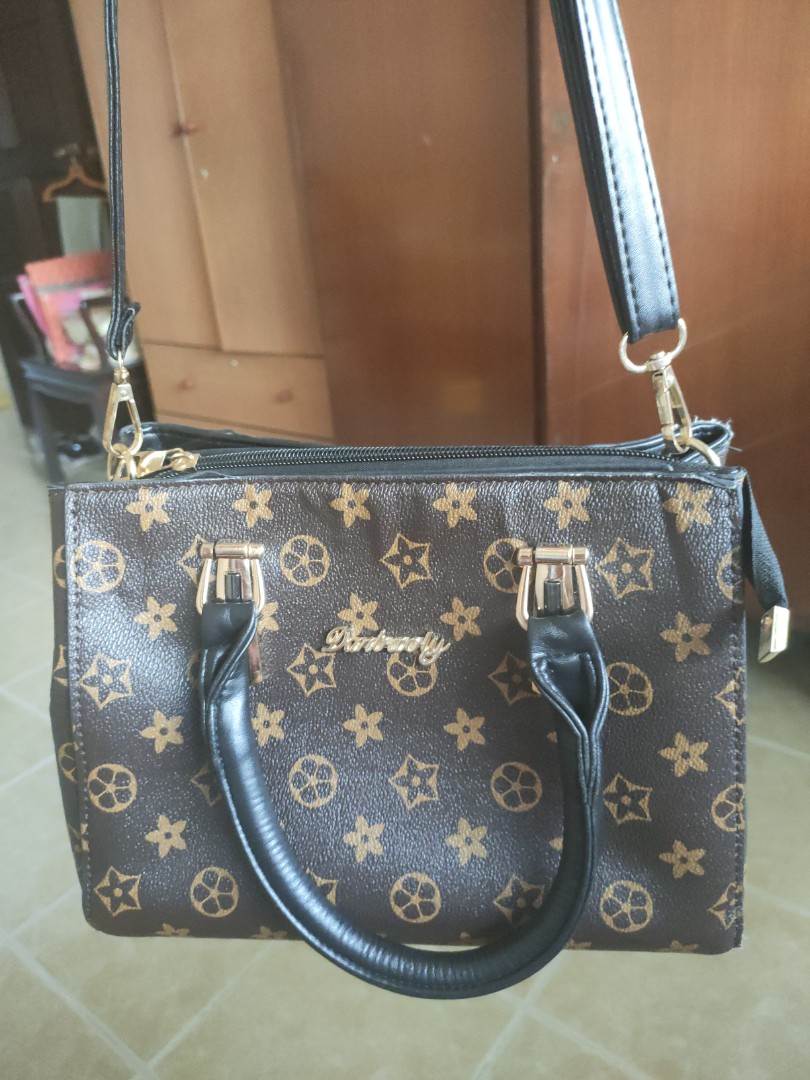 Danbaoly, Women's Fashion, Bags & Wallets, Tote Bags on Carousell