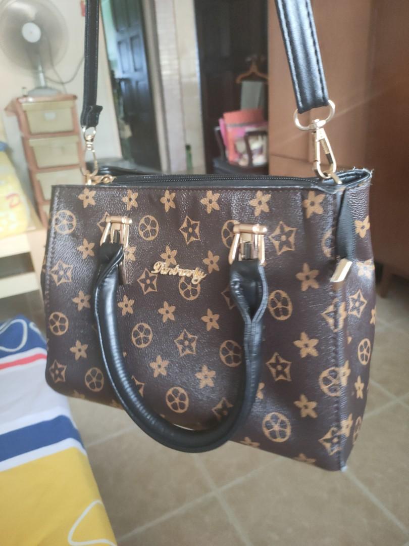 Danbaoly, Women's Fashion, Bags & Wallets, Tote Bags on Carousell