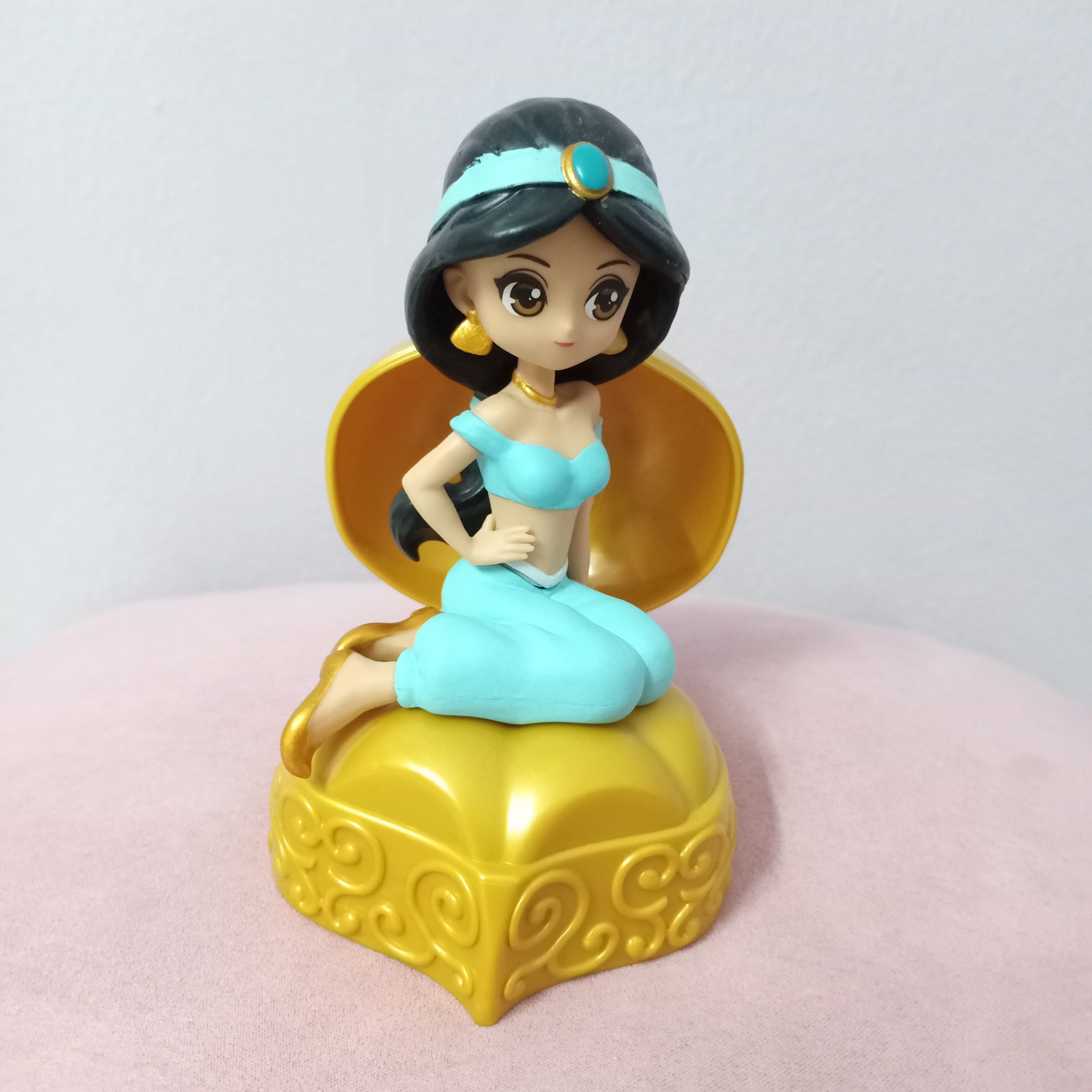 [Authentic] Bandai Disney Aladdin Jasmine princess figure Gashapon ...