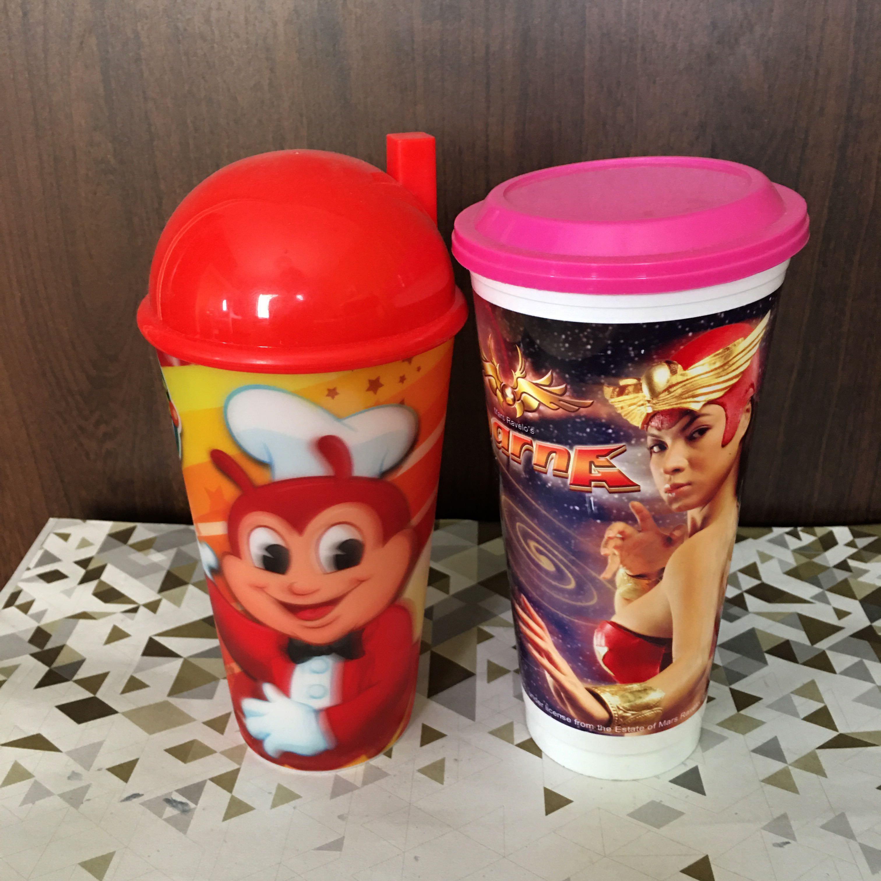 Jollibee Plastic Drinking Cups, Furniture & Home Living, Kitchenware ...
