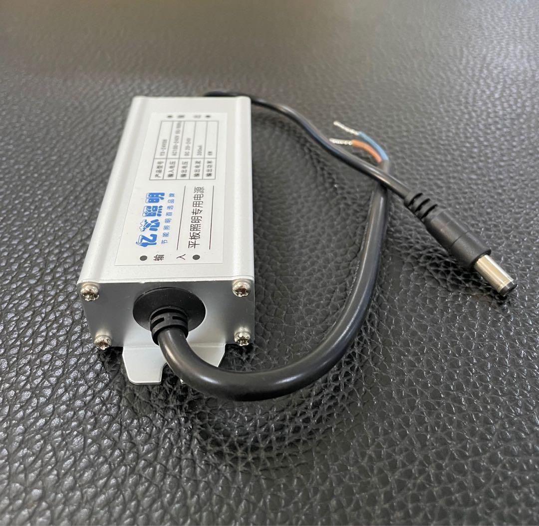 LED Pin Light 4” Round Aluminum 6W, Furniture & Home Living, Lighting ...