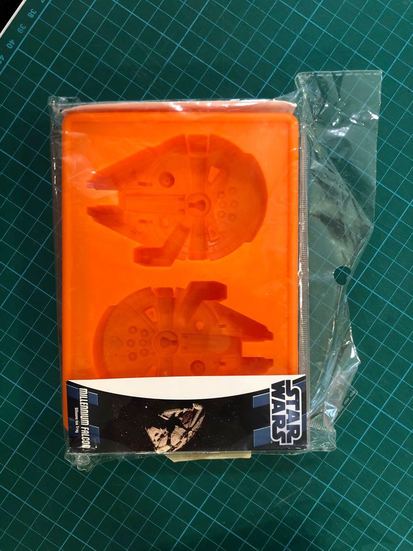 Millennium Falcon ice maker, Hobbies & Toys, Toys & Games on Carousell