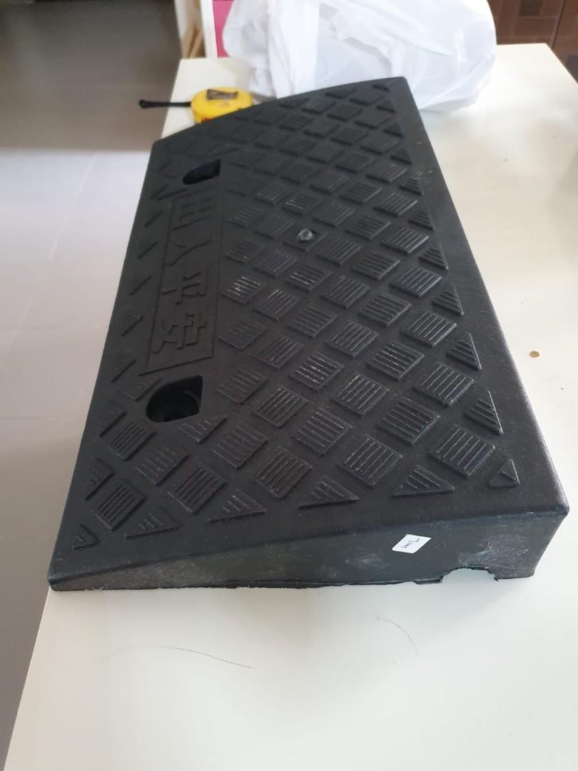 Protable Waterproof Kerb Ramp, Announcements on Carousell
