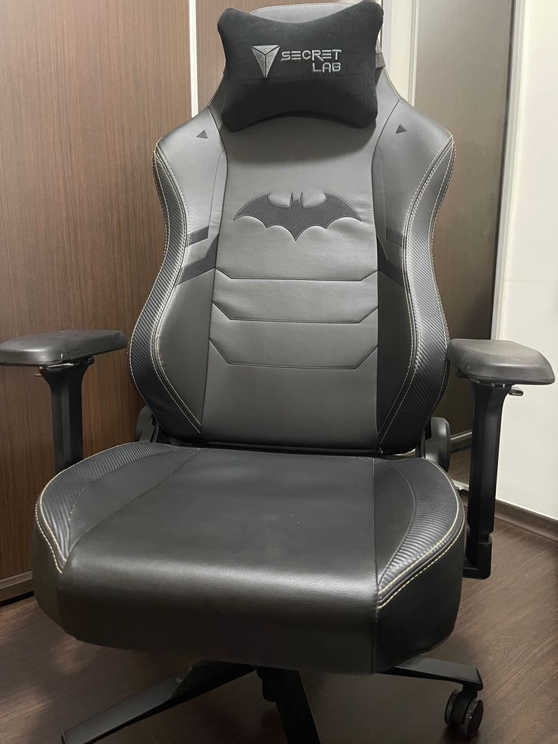 SECRET LAB DARK KNIGHT TITAN, Furniture & Home Living, Furniture ...
