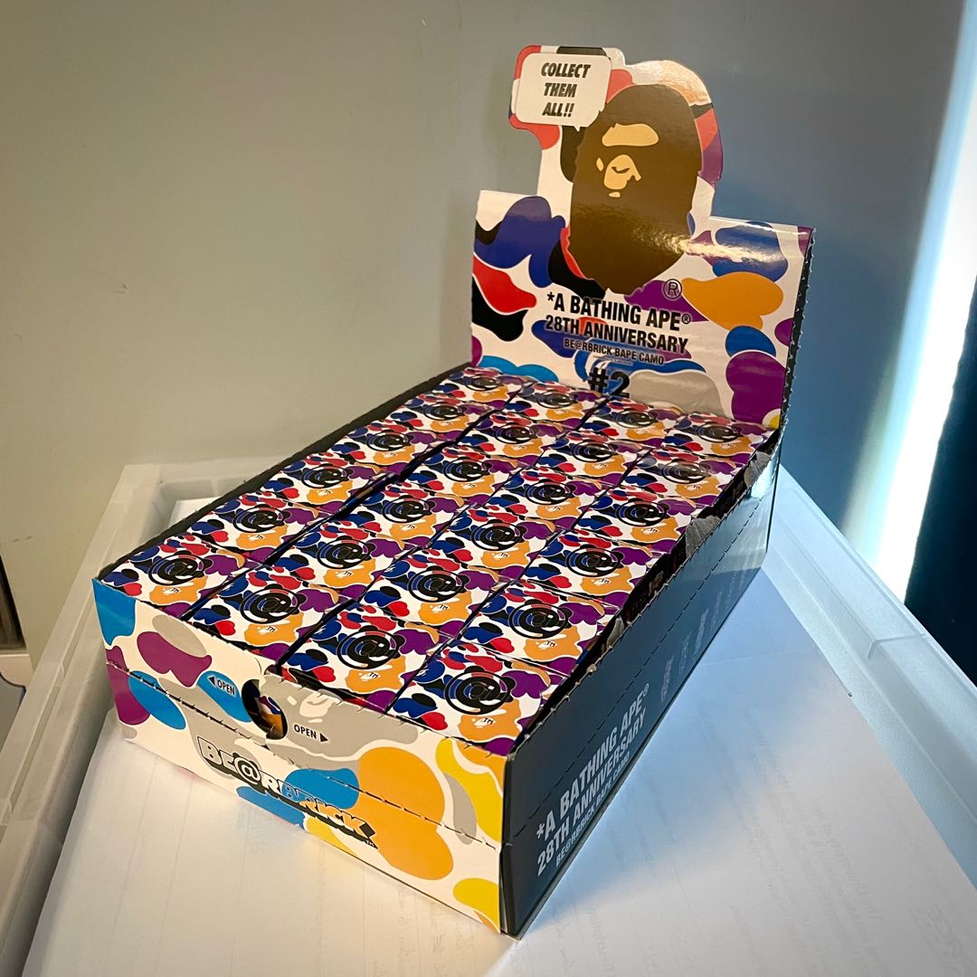 Bearbrick Bape 100% Blind box 散放, 興趣及遊戲, 玩具 & 遊戲類 - Carousell