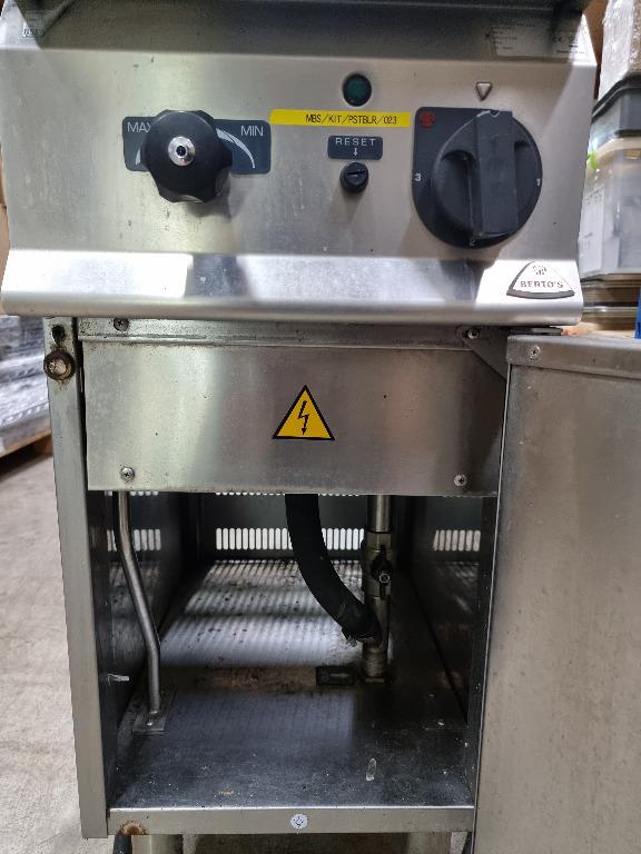 BERTO'S SPA Electric Pasta Cooker CPE40 - 30L, TV & Home Appliances ...