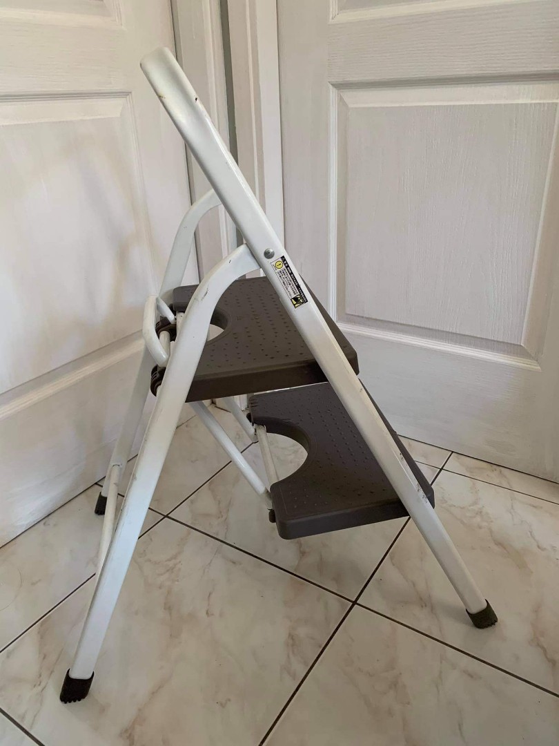 Japan Indoor Ladder, Furniture & Home Living, Home Improvement ...