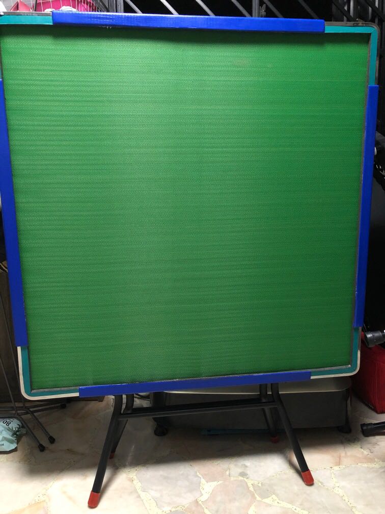 Mahjong table and chips, Everything Else on Carousell