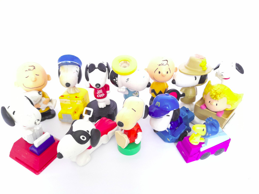 Mcdonalds Mcdo Happy Meal Snoopy Peanuts Collectible hard toy, Hobbies ...