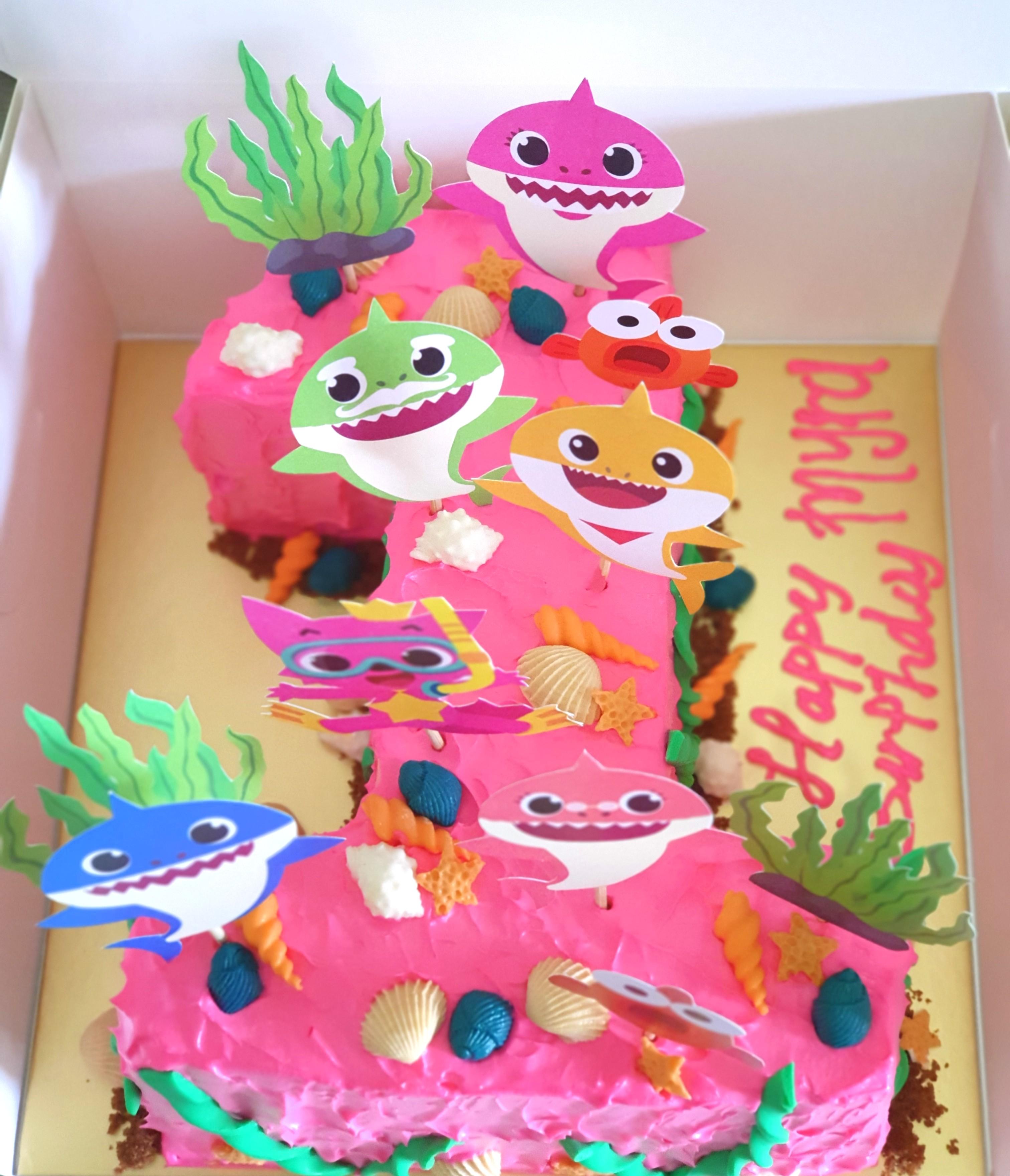 Number 1 Design Cake, Food & Drinks, Homemade Bakes on Carousell