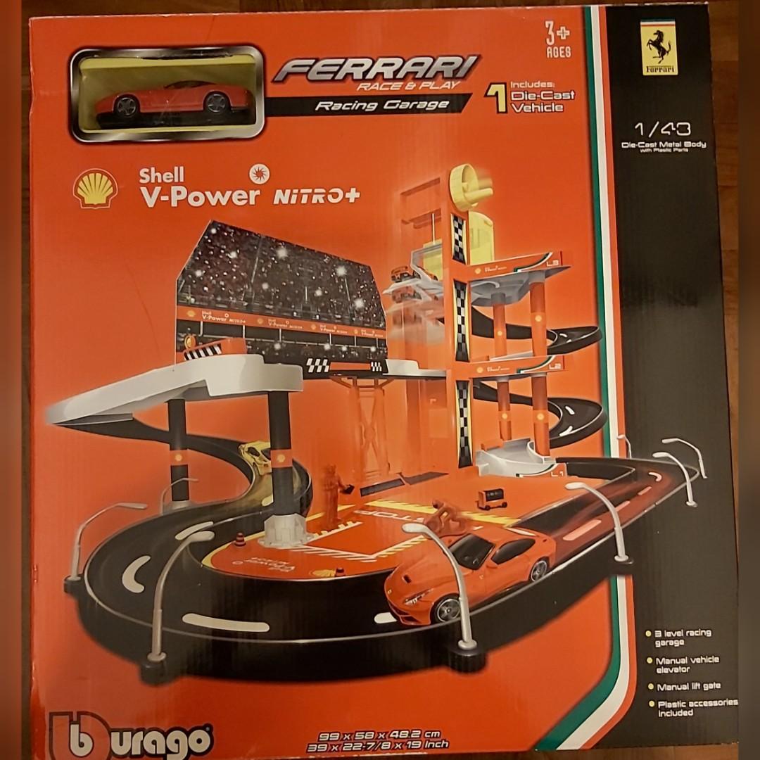 Shell Ferrari garage, 玩具 & 遊戲類, 玩具 - Carousell