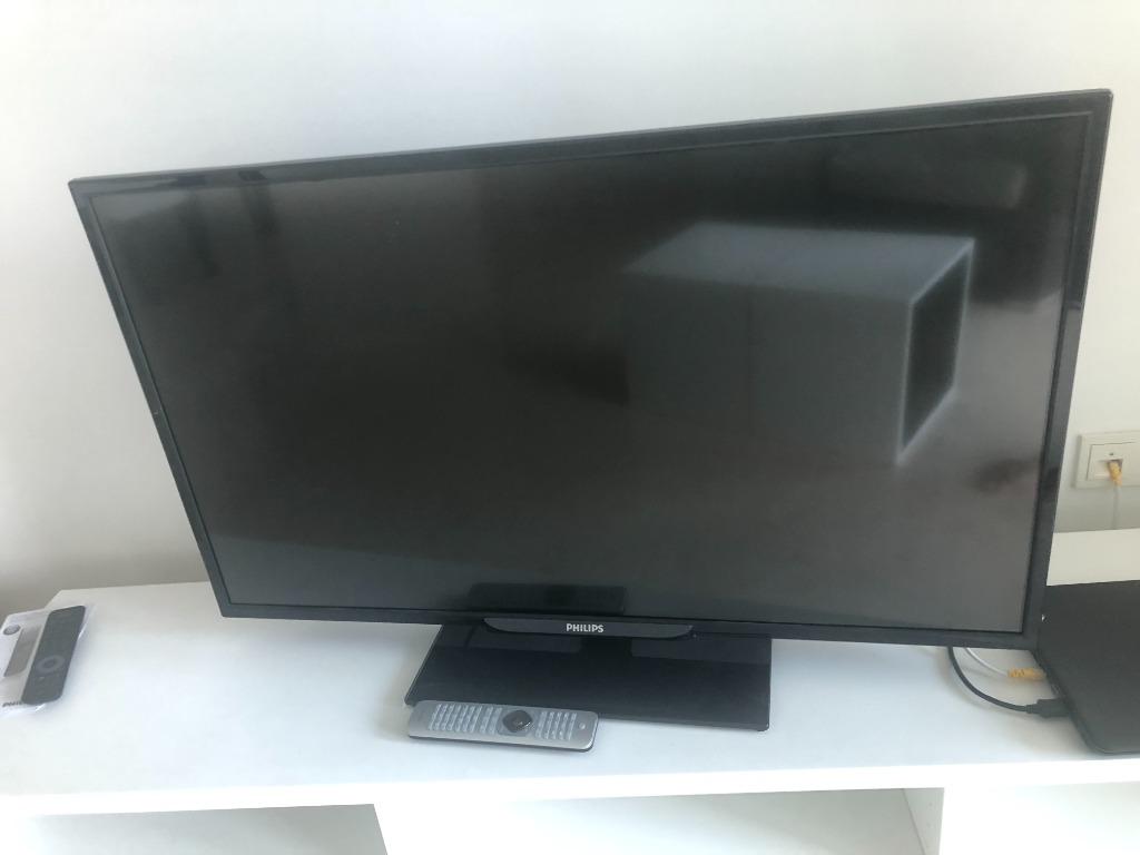 TV screen 105 cm Philips, TV & Home Appliances, TV & Entertainment, TV ...