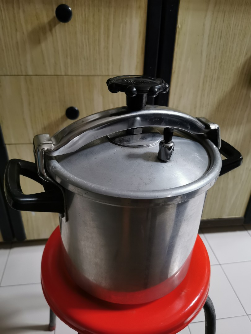 Vintage pressure cooker 5l, TV & Home Appliances, Kitchen Appliances ...