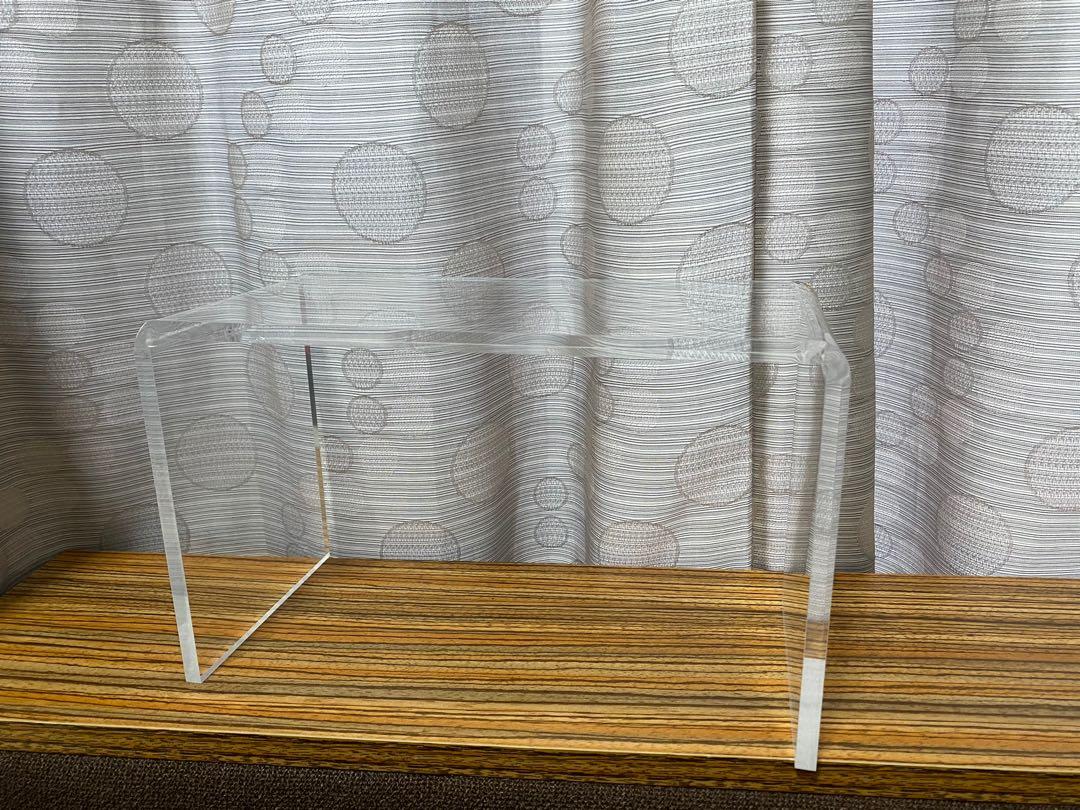 Acrylic U shape Display Shelf, Hobbies & Toys, Stationery & Craft ...