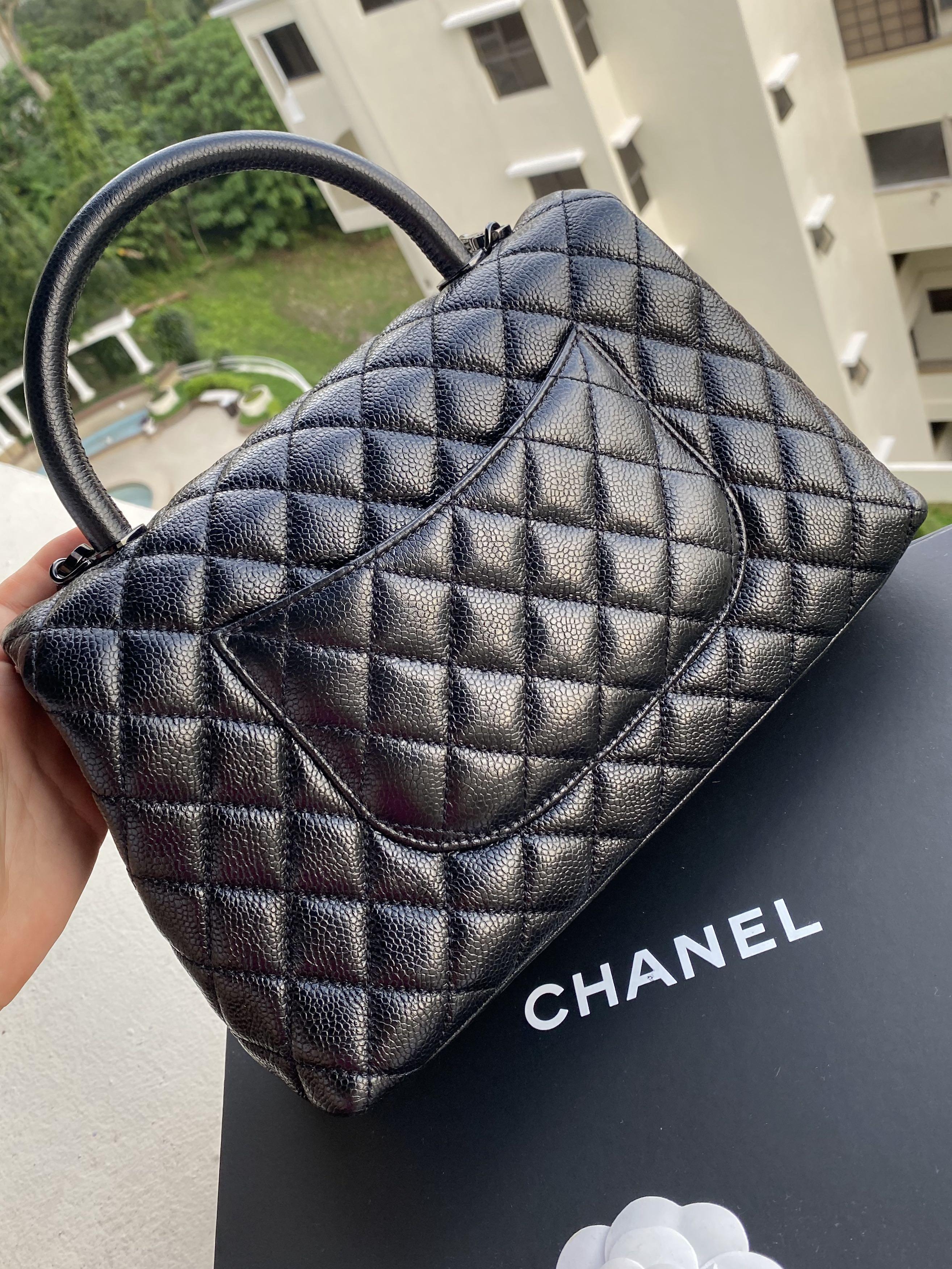 Chanel coco handle so black (29cm), Luxury, Bags & Wallets on Carousell