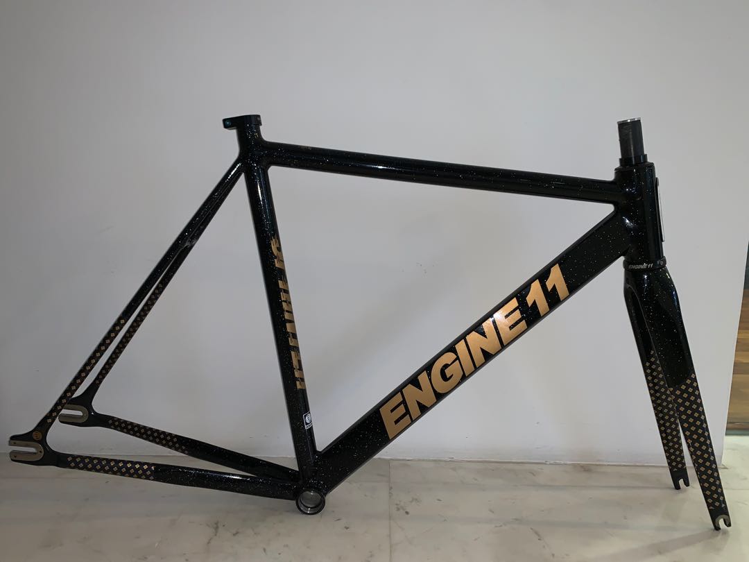 Engine 11 sprinter 2020 black gold, Sports Equipment, Bicycles & Parts ...