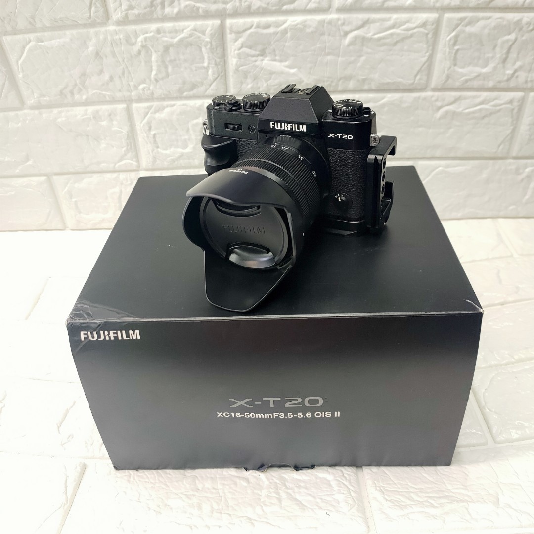 Fujifilm Xt20 with 16-50mm Mint condition, Photography, Cameras on ...