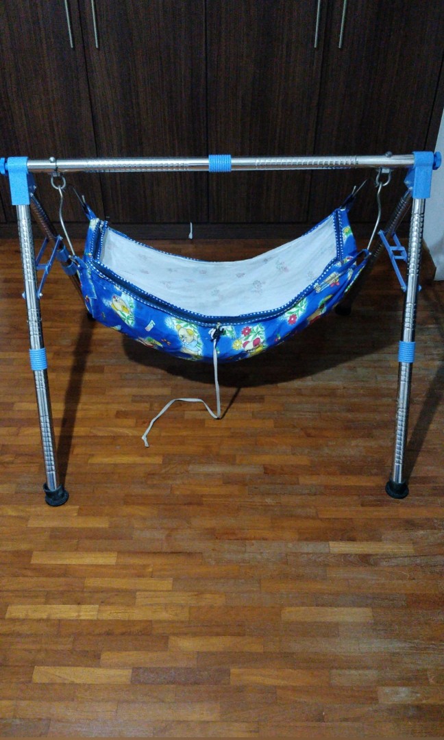 Indian baby cradle- Jhula, Babies & Kids, Going Out, Carriers & Slings ...