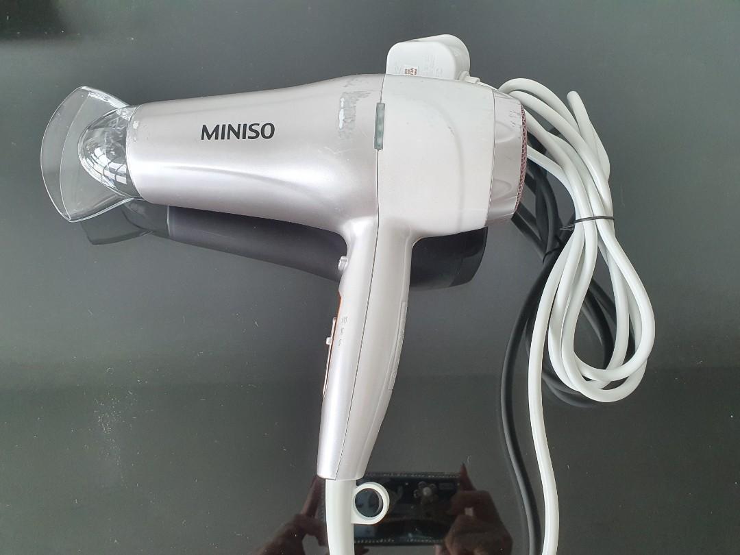 Miniso 2200W Hair Dryer, Beauty & Personal Care, Hair on Carousell