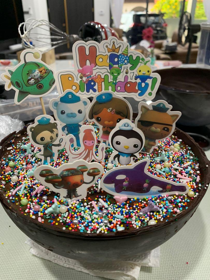 Piñata Octonauts Tweak Bunny, Food & Drinks, Homemade Bakes on Carousell
