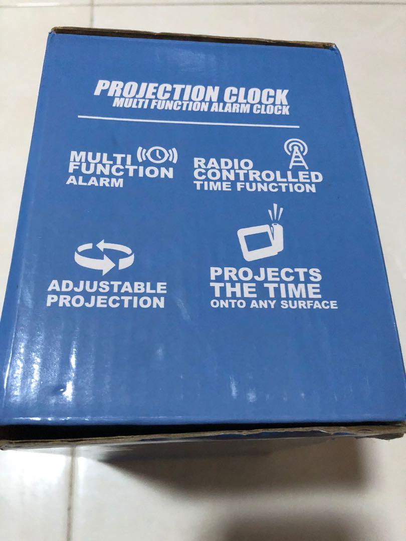 Think Gizmos Projection Clock with Temperature Display, Furniture ...