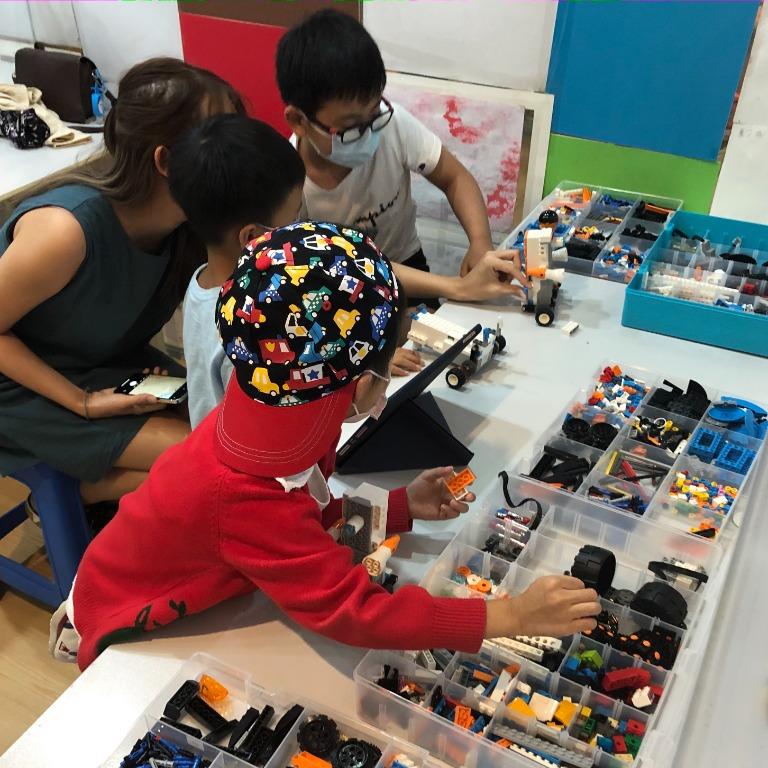 Brick Lab｜積木樂園 - LEGO 編程興趣班（試堂）, 兒童＆孕婦用品, 嬰兒玩具 - Carousell