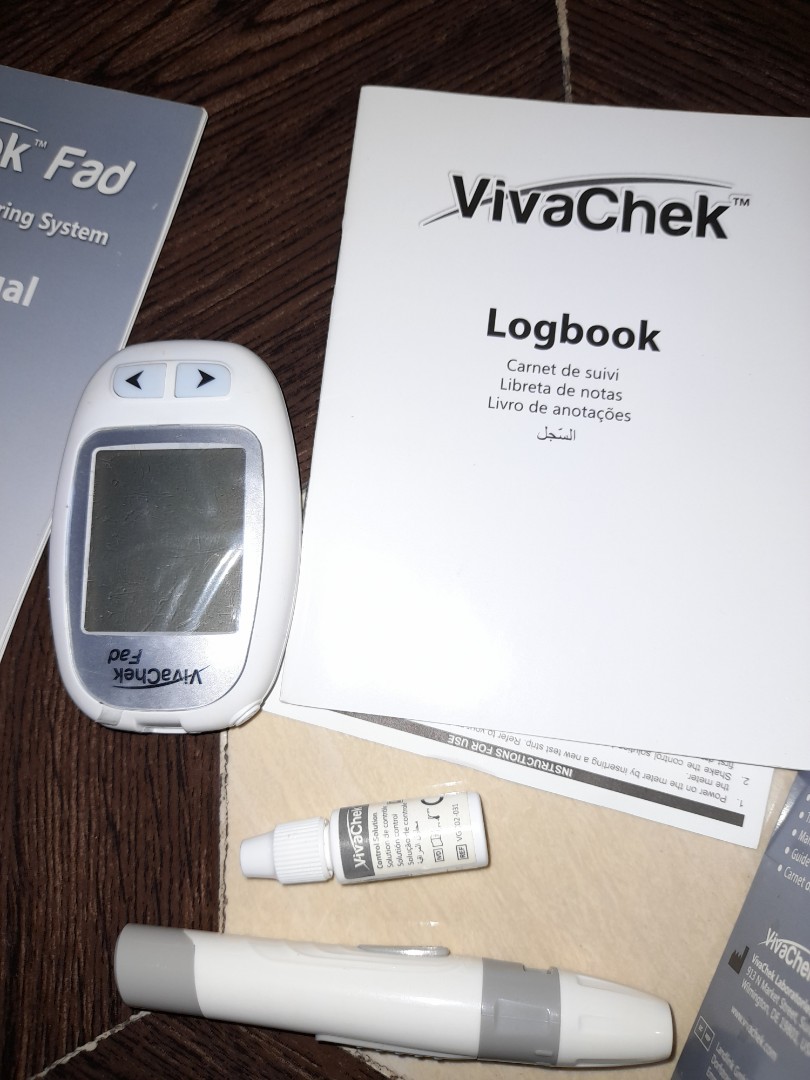 Viva chek pad BLOOD GLUCOSE MONITORING SYSTEM, Health & Nutrition ...