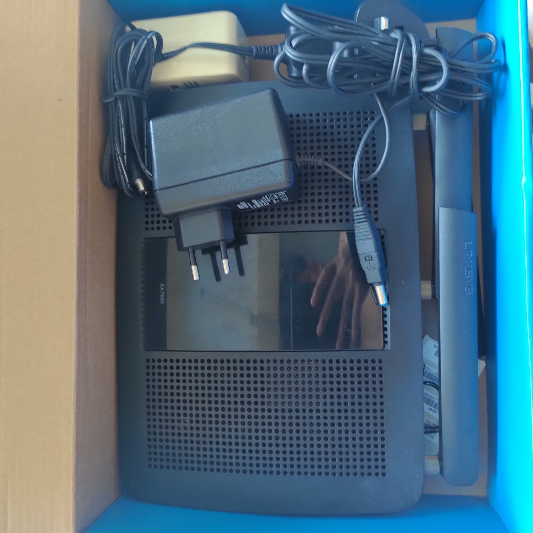 ROUTER EA7500, Computers & Tech, Parts & Accessories, Other Accessories ...