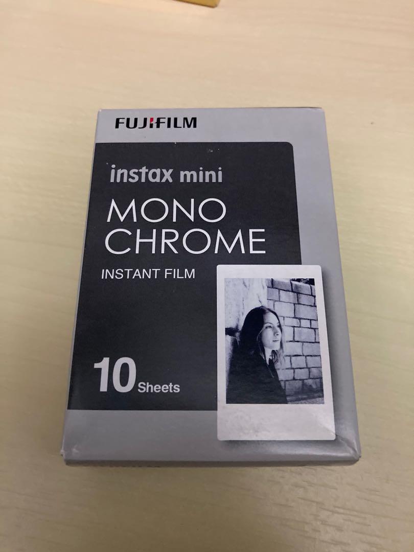 全新 即影即有 黑白 Mono Chrome 相紙 （已過期）, 攝影器材, 攝影配件, 穩定器 - Carousell