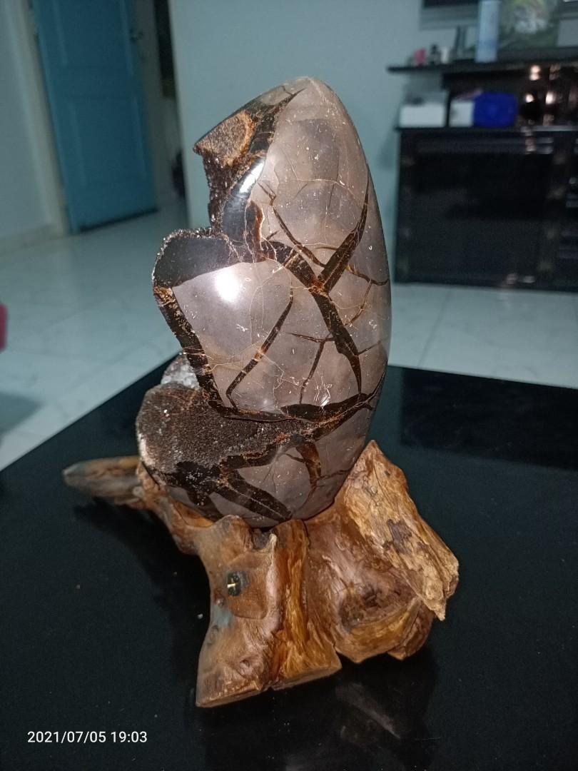 Amethyst crastal (Madagascar), Women's Fashion, Jewelry & Organisers ...