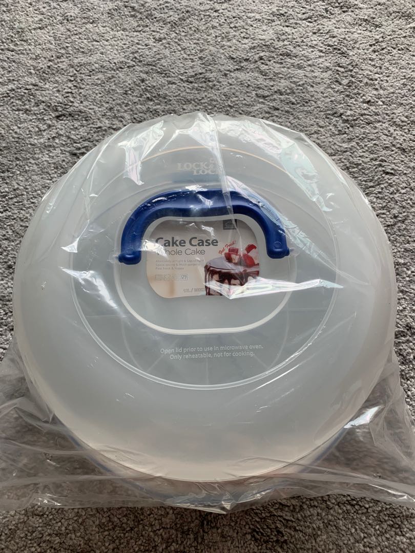 Lock & Lock Cake Storage Container, Everything Else on Carousell