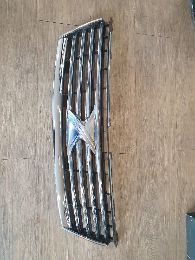 Toyota Mark X Front Grille, Car Accessories, Accessories on Carousell